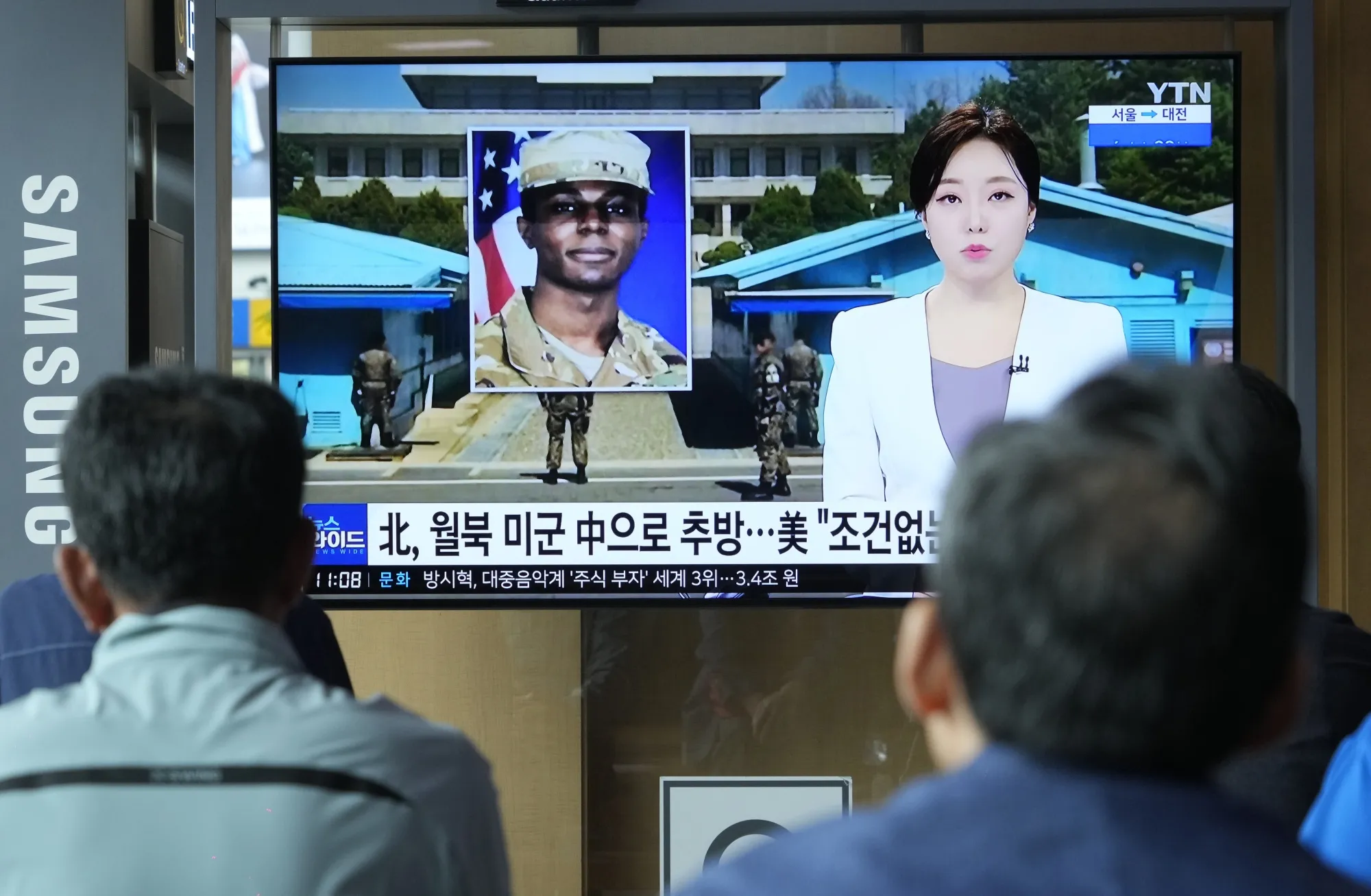 US Soldier to Plead Guilty to Desertion for Bolting Into North Korea ...