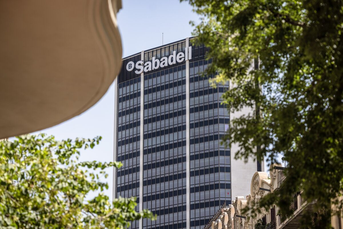 BBVA Favors Proceeding With Sabadell (SAB SM) Bid If Investors Agree ...