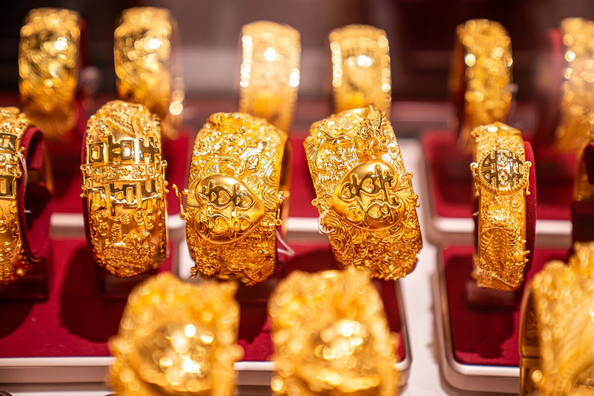Why Are Chinese Consumers So Keen on Gold? - Bloomberg