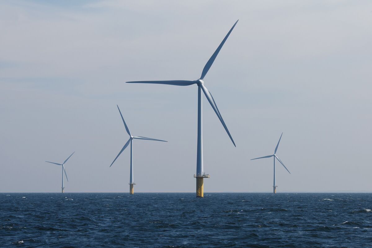 Shell Seeks to Reduce Its Stake in Dutch Offshore Wind Farm - Bloomberg