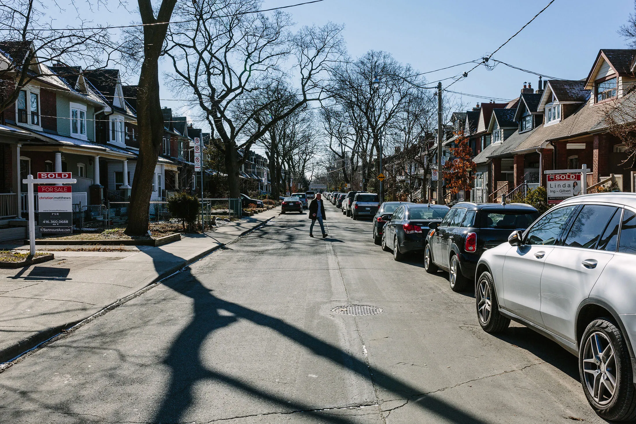 Desperation Sets in for House Hunters in Toronto’s Red-Hot Market ...