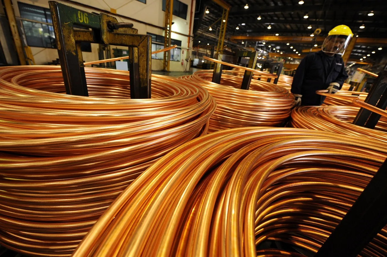 Copper Drops as Over 121 Million Pounds Trade in Three Minutes - Bloomberg