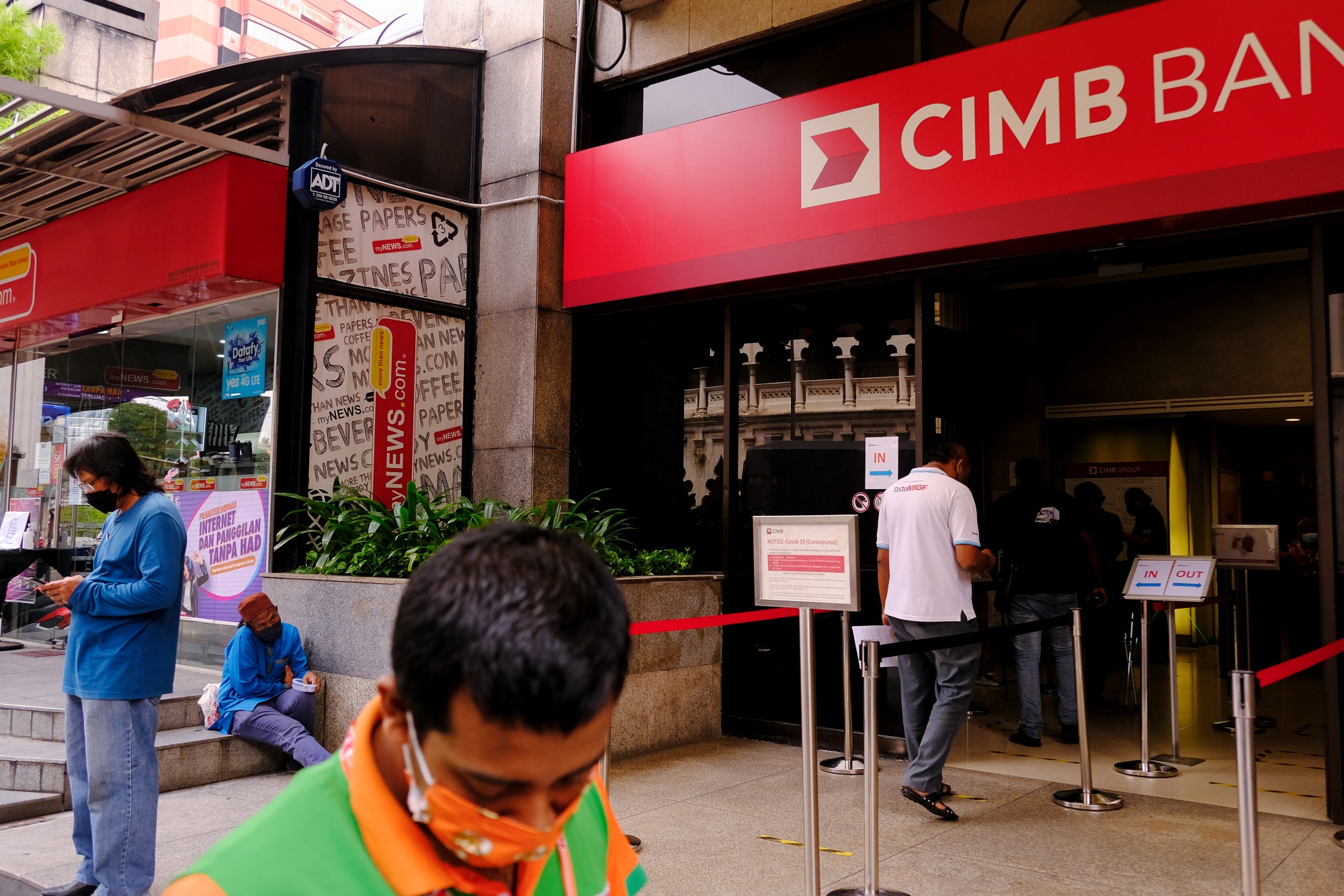 CIMB Drops Most In Almost 2 Years On Loss From Payments Glitch Bloomberg CIMB Drops Most In Almost 2 Years On Loss From Payments Glitch Bloomberg