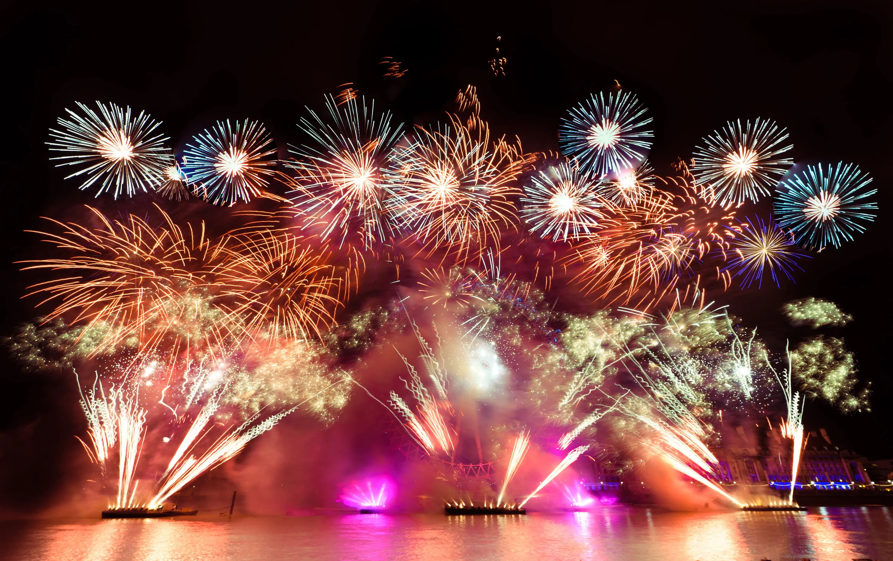 Explosions of Flavor: New Year's Fireworks Show in London Includes ...