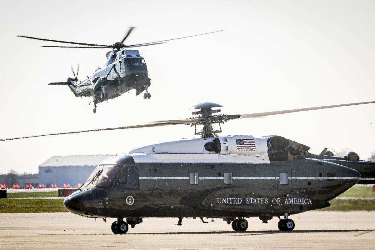 New US Presidential Chopper Is Too Hot to Handle - Bloomberg