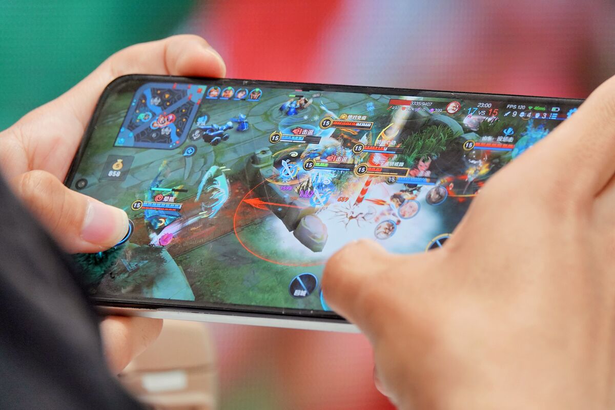 Mobile Games Turn Into Boom-or-Bust Industry as Spending Rises - Bloomberg