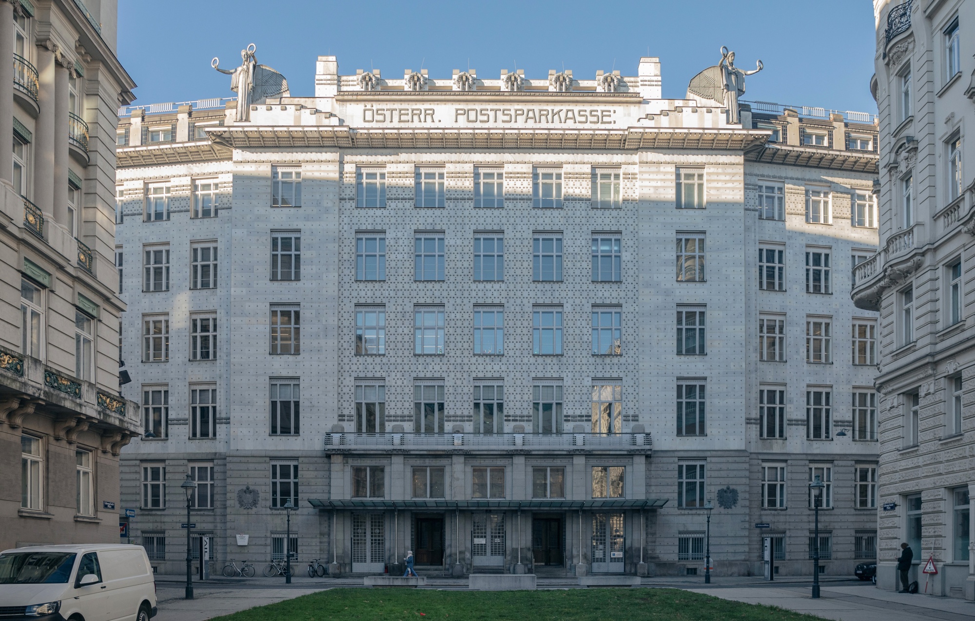 Signa Debt Plan to Rejected by Austrian Court - Bloomberg