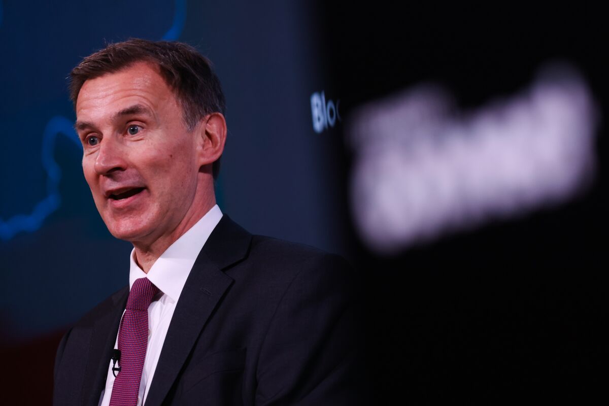 UK Chancellor Jeremy Hunt Told by Tories to Cut Taxes After IMF Warning ...