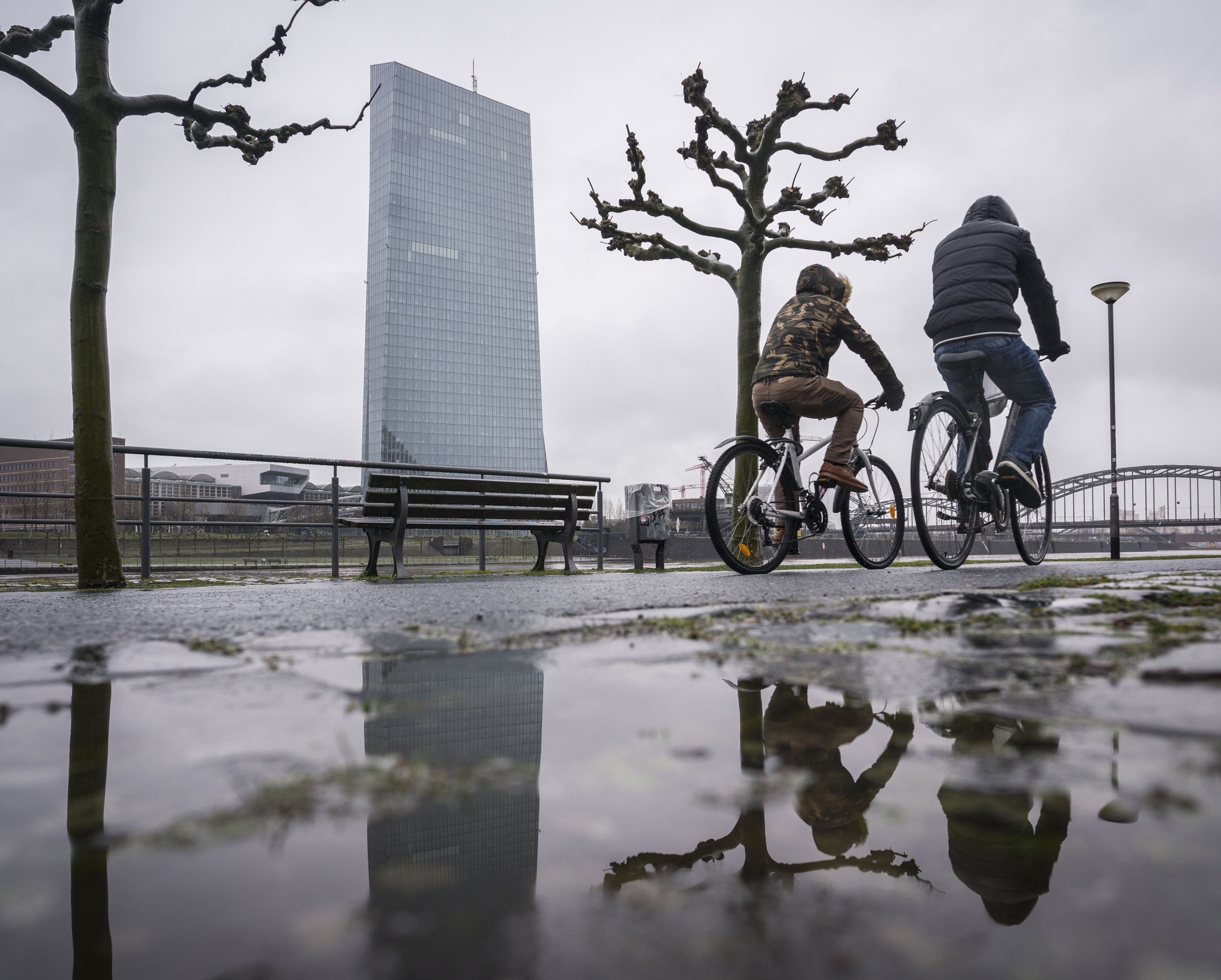 ECB Anti-Virus Kit May Be Mixed Bag for Banks, Goldman Says - Bloomberg