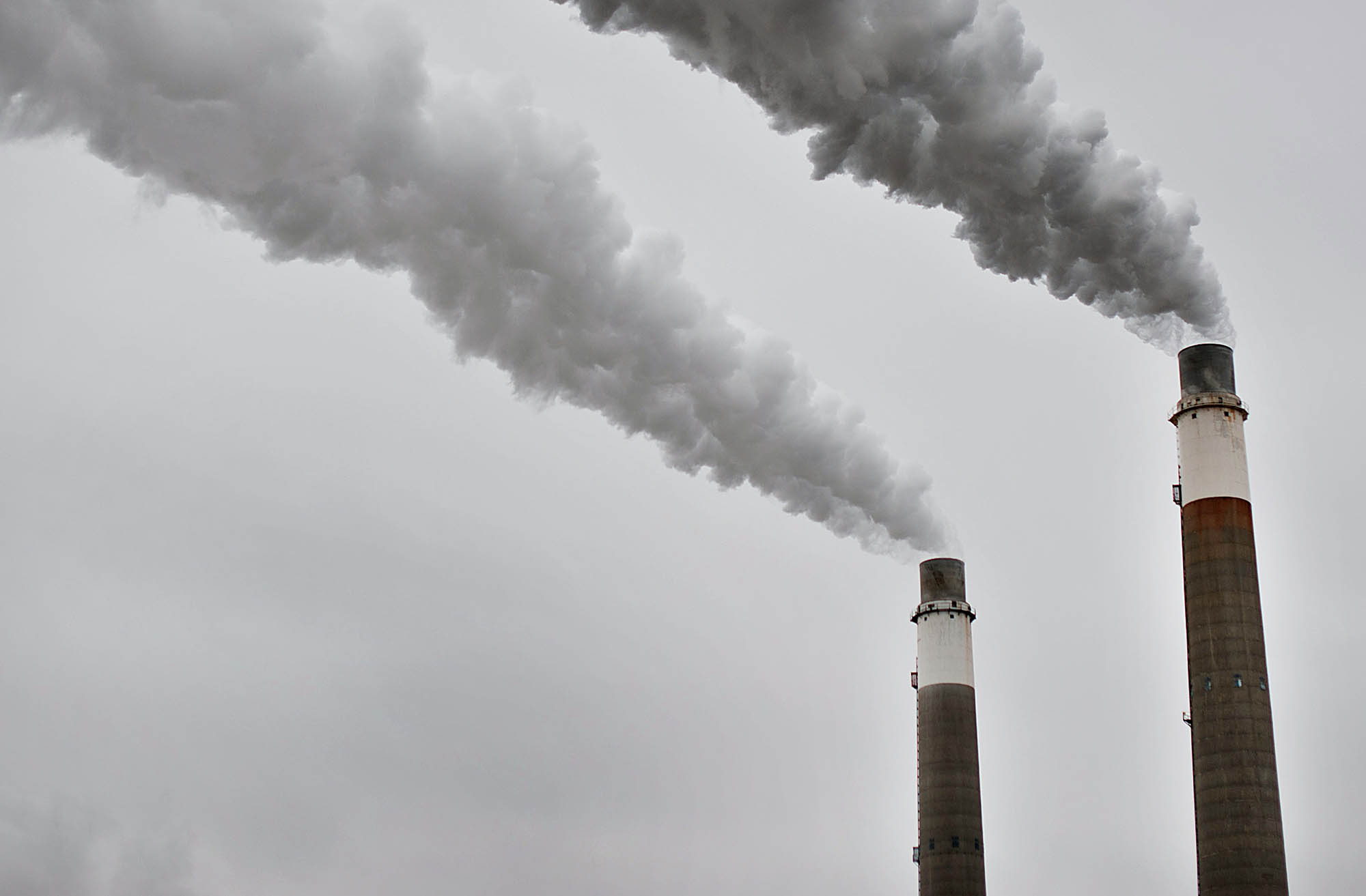 Air Pollution Seen Costing Trillions to Save Millions, IEA Says - Bloomberg