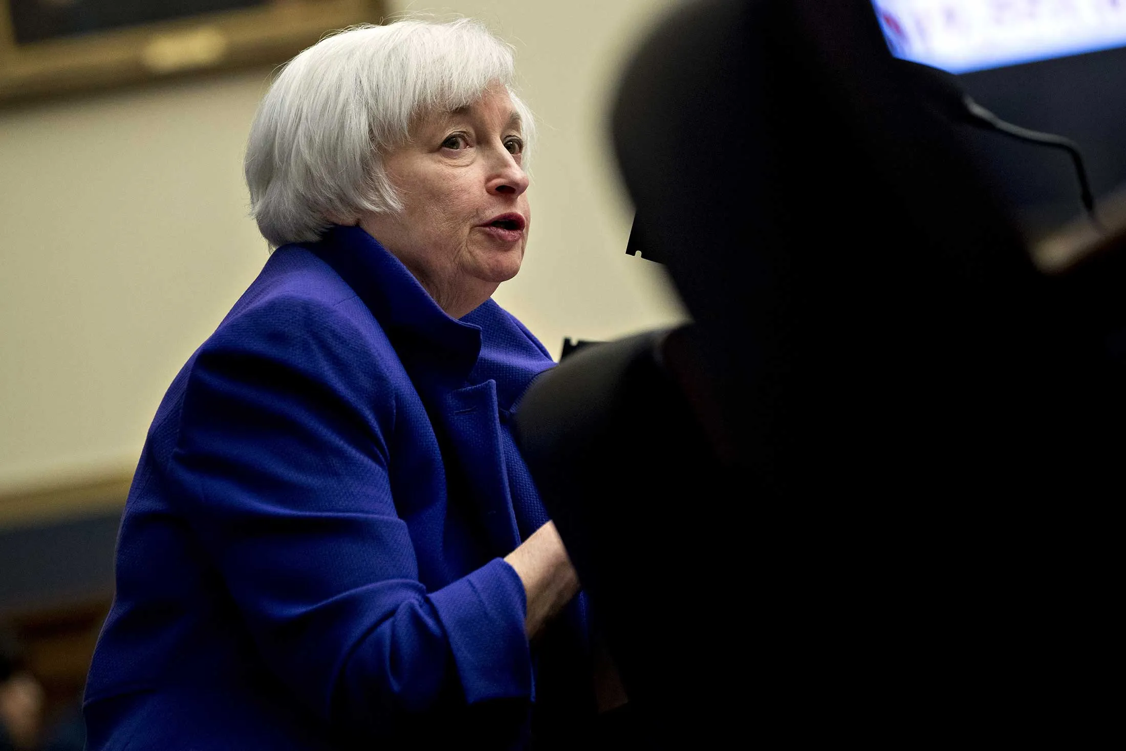 Yellen Imitates Greenspan in Reversal of Mid-1990s Rookie Role - Bloomberg