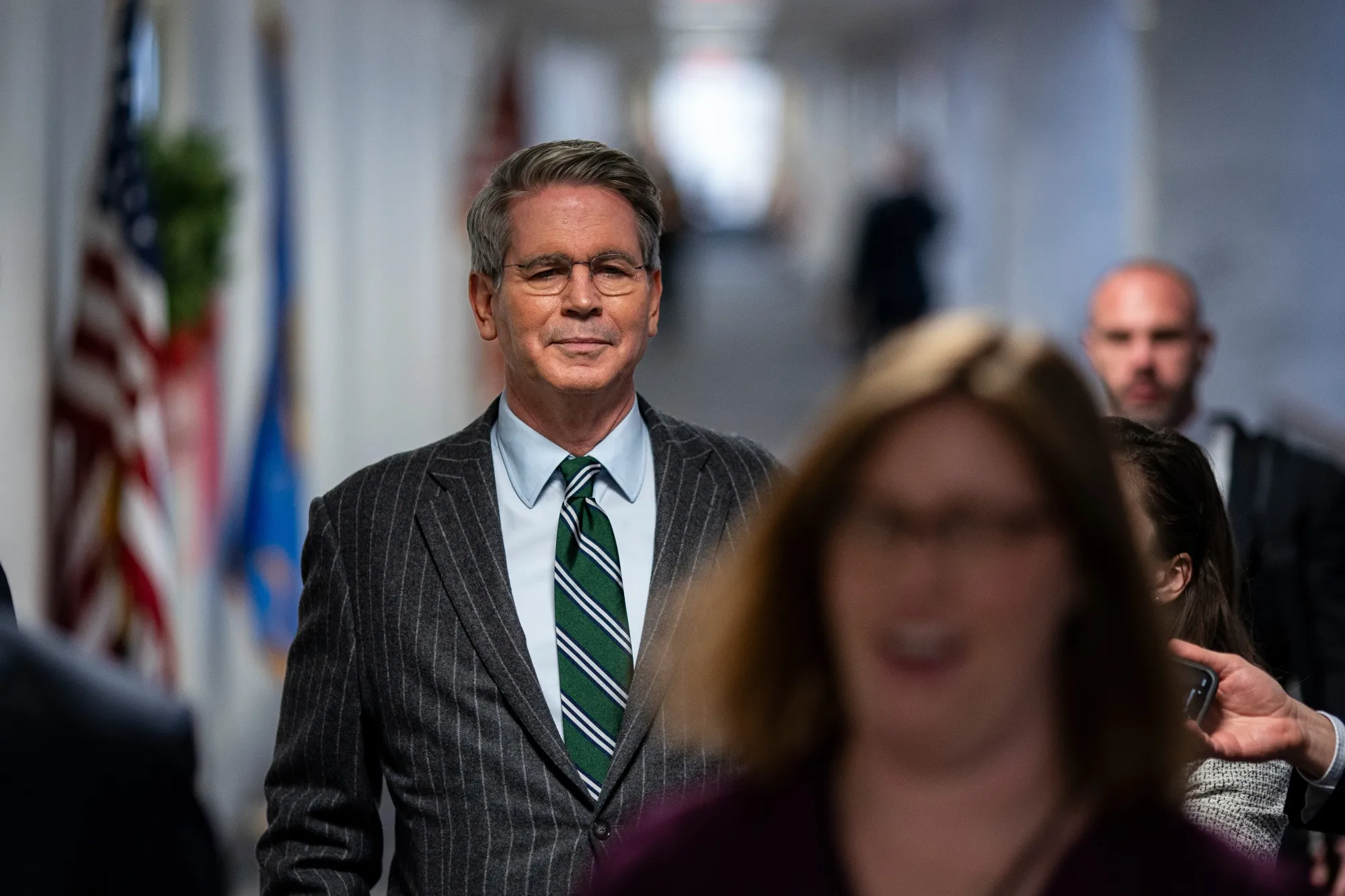 Treasury Pick Bessent to Meet Elizabeth Warren on Capitol Hill - Bloomberg