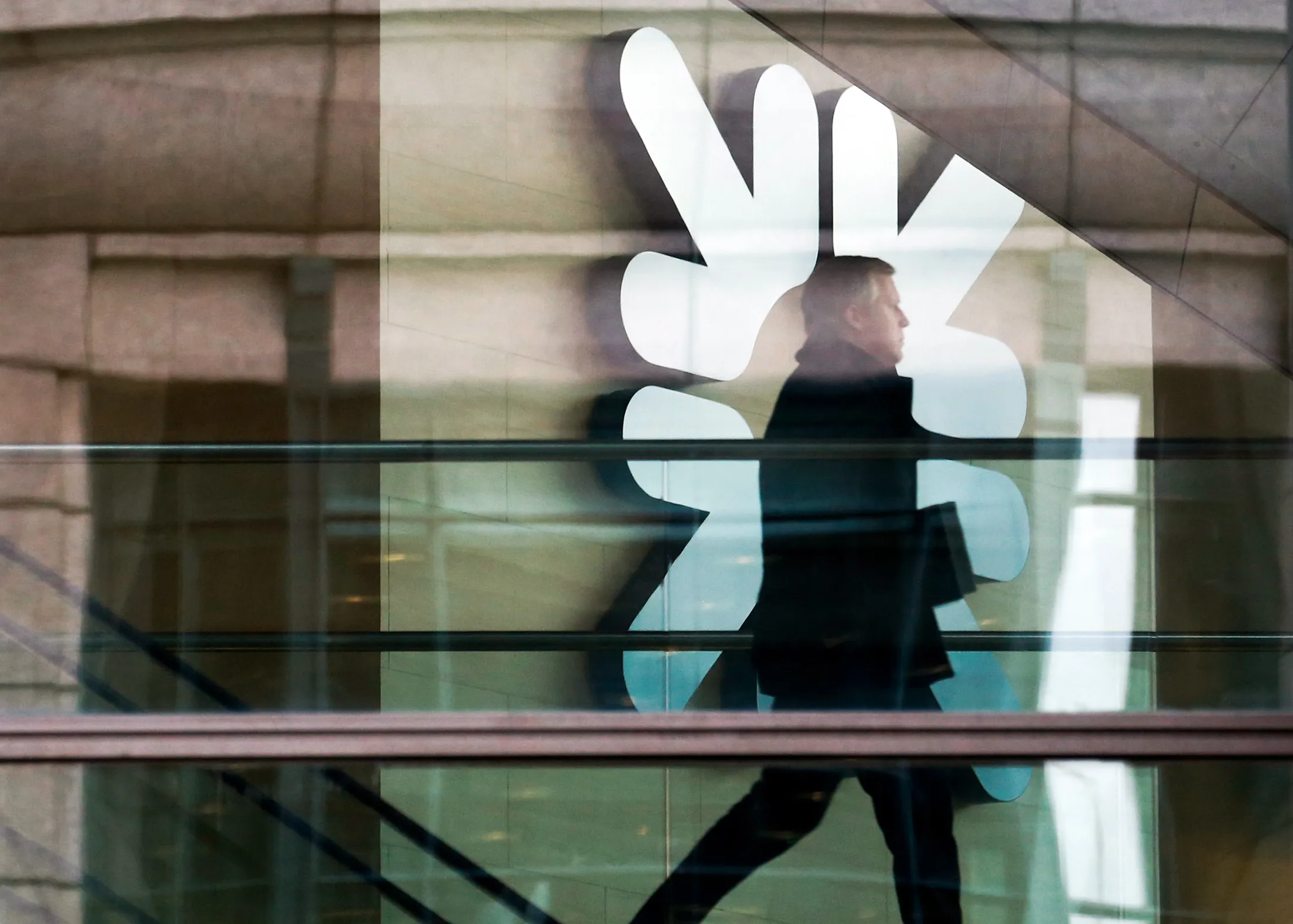 RBS CEO Criticizes Ex-Vice Chairman's Decision to Sue the Bank - Bloomberg