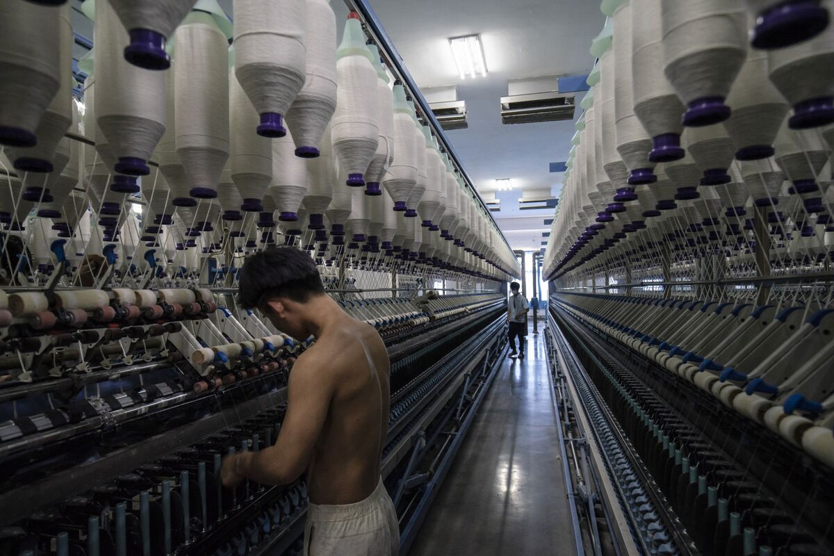 China’s Manufacturing Rebounds With Signs Inflation Easing - Bloomberg