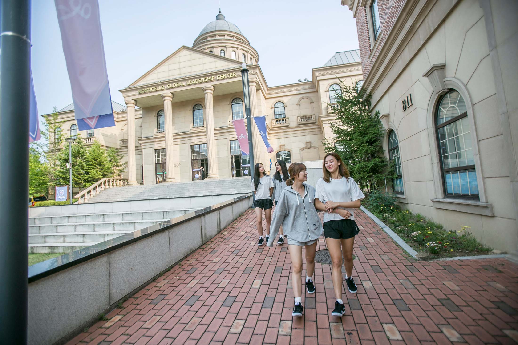 How K-Pop School Turns Young Singers Into Music-Making Machines - Bloomberg