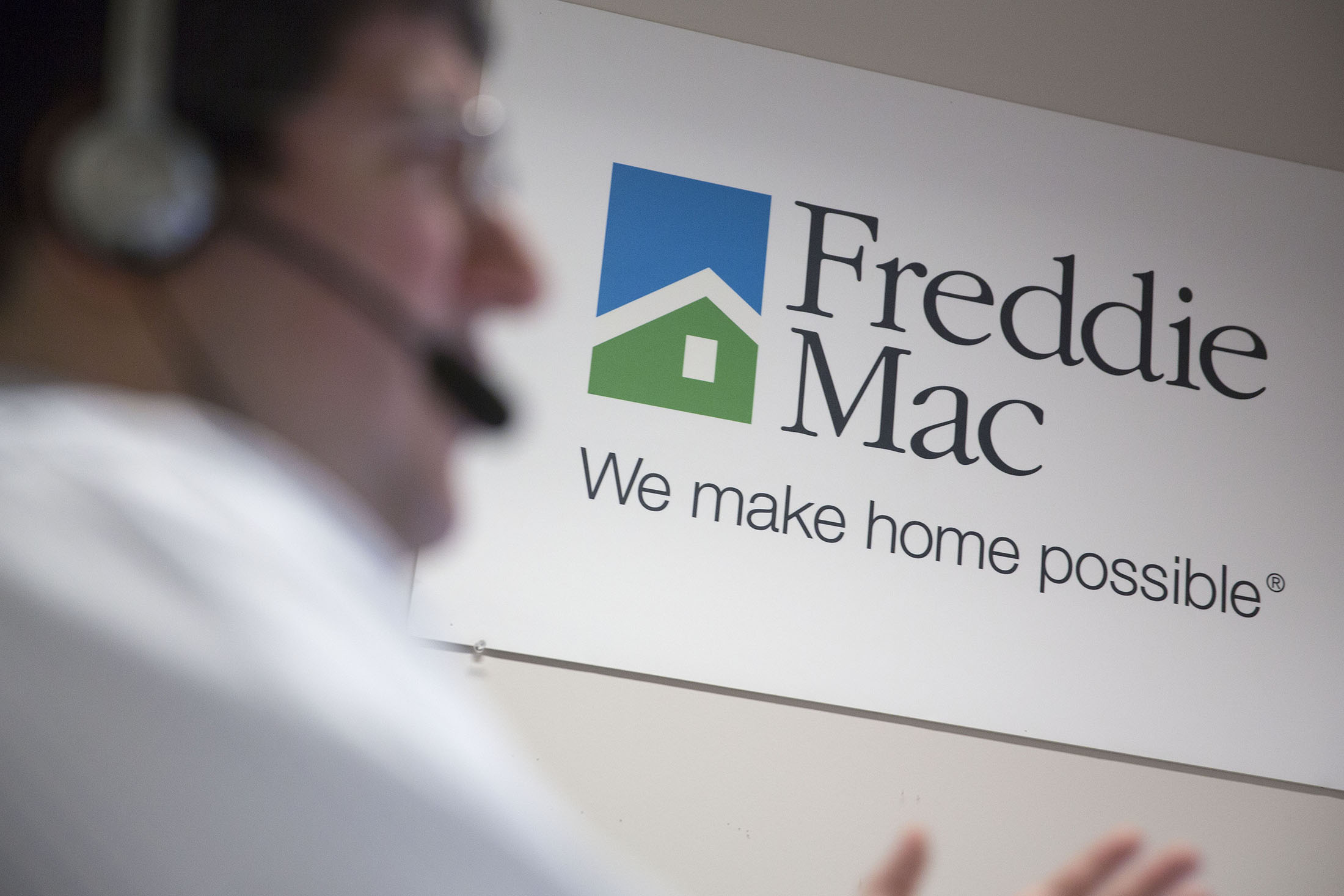 Freddie Mac Says It Will Pay $2 Billion to Taxpayers -- Maybe - Bloomberg