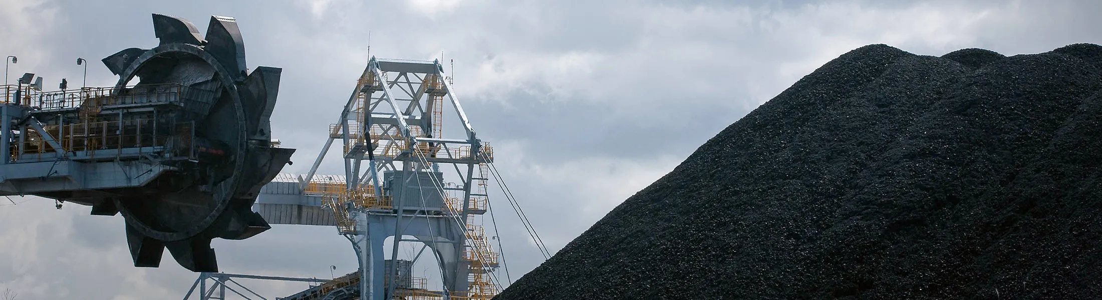 Adani May Sell Stake in Carmichael Coal Mine Amid Funding Delay - Bloomberg