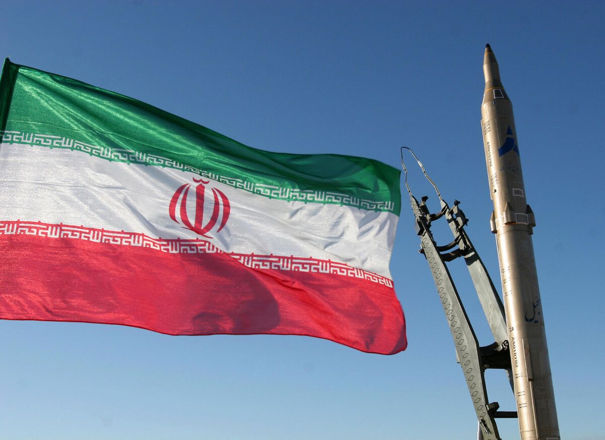 Iran Orders Armed Forces to Sell All Energy, Business Assets - Bloomberg Iran Orders Armed Forces to Sell All Energy, Business Assets - Bloomberg