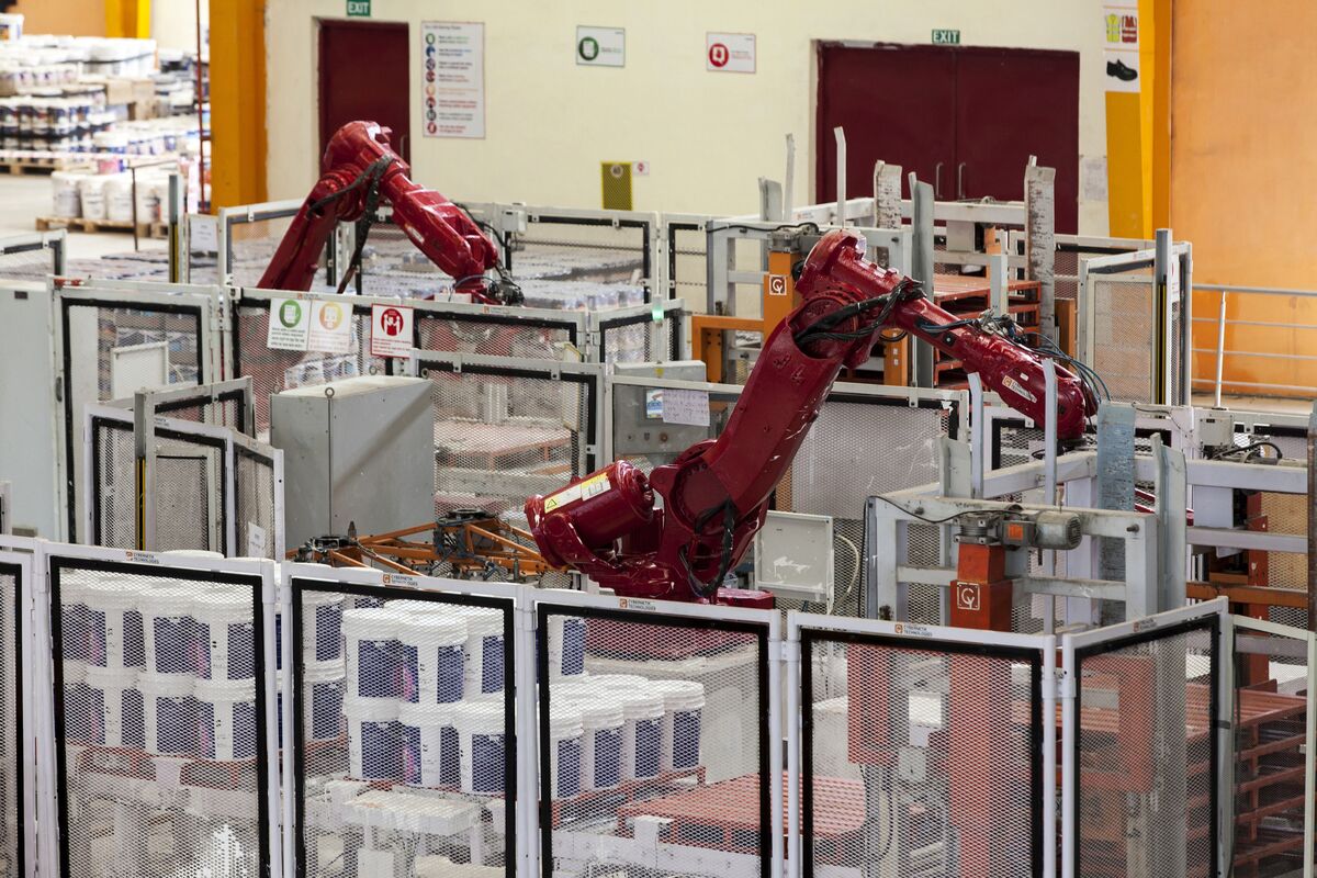 Startup Gets Ready for Factory Robots Working Alongside Humans - Bloomberg