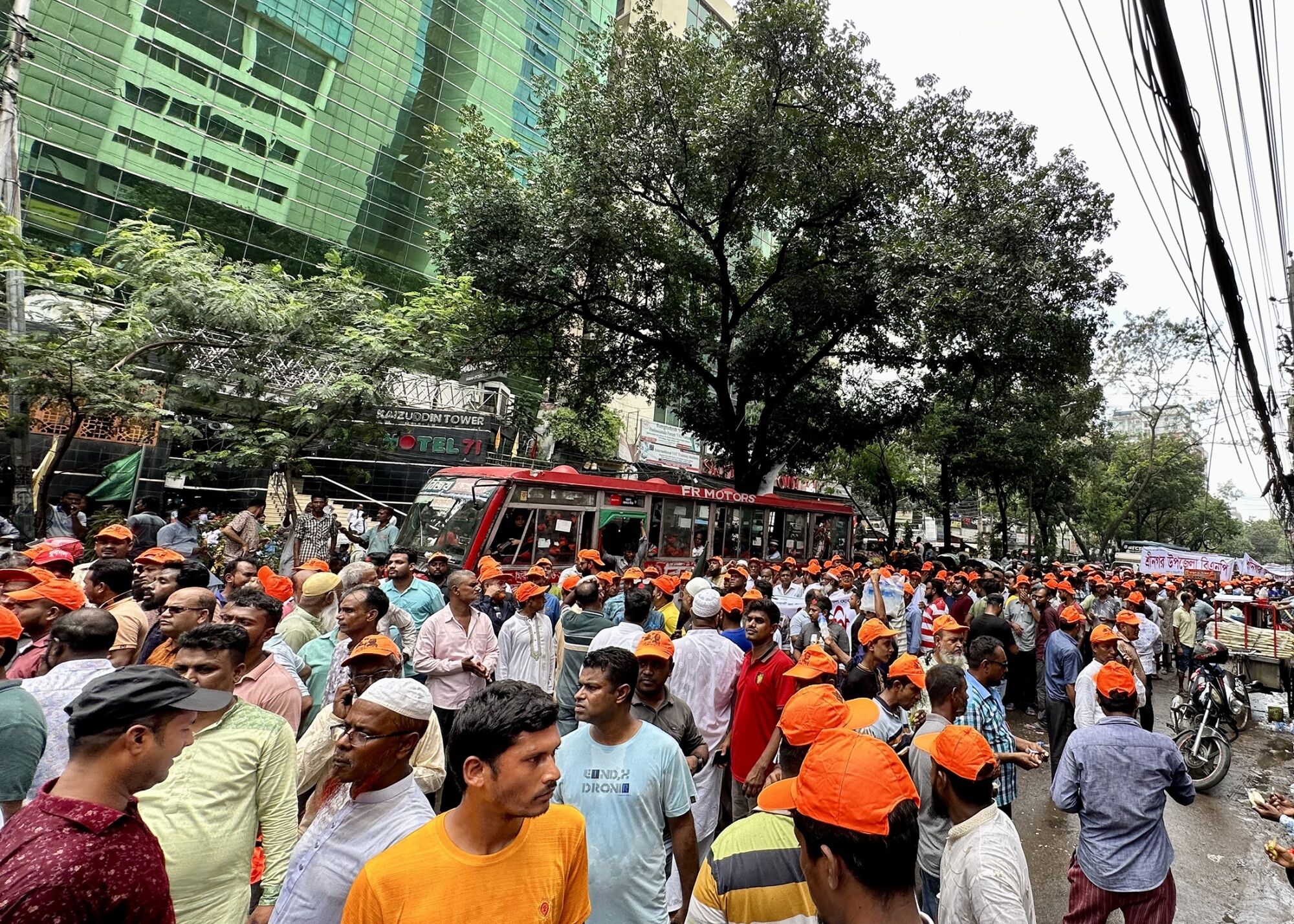 Rival Political Rallies Put Bangladesh Capital on Edge - Bloomberg