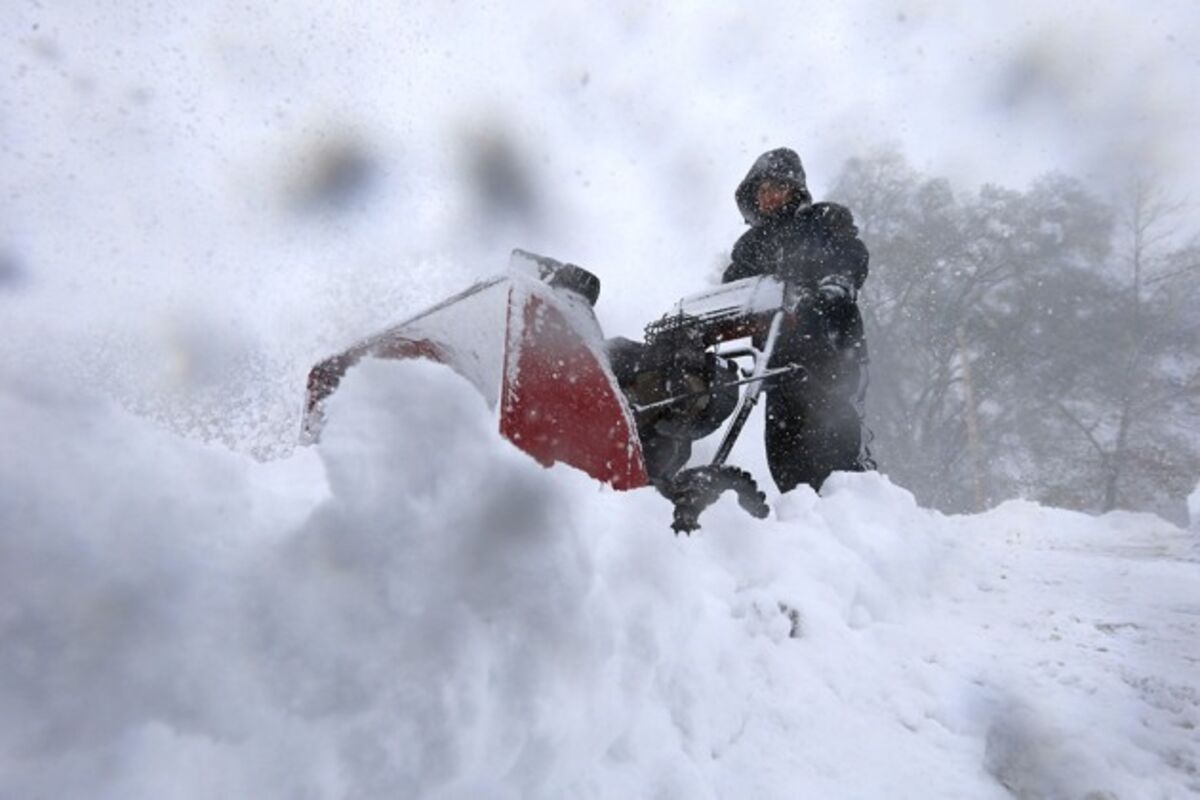 How Buffalo's Freak Snowfall Is Just Like the Financial Crisis - Bloomberg