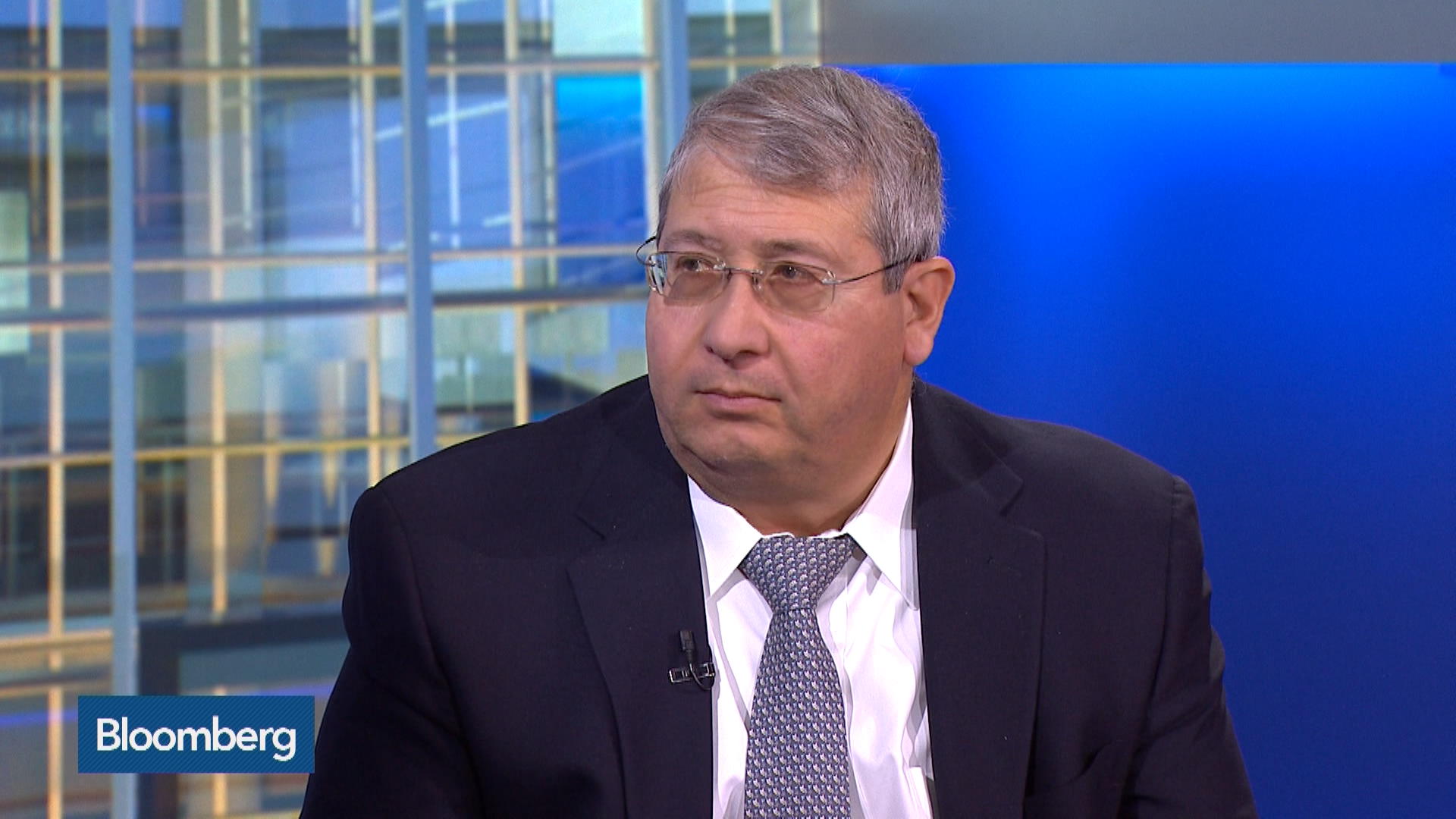 Watch U.S. Feb. Consumer Spending Rises 0.1% - Bloomberg