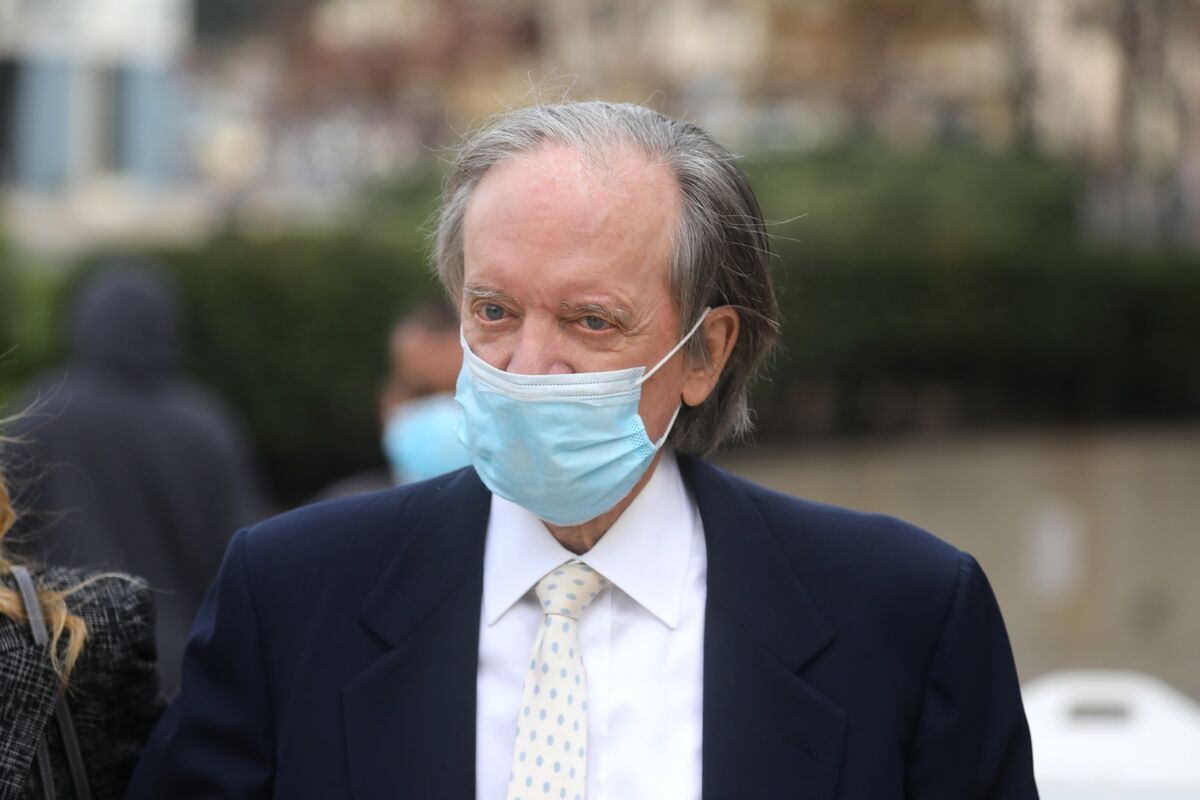 Bill Gross Says He Sought Peace in Text to ‘Peeping Mark’ - Bloomberg