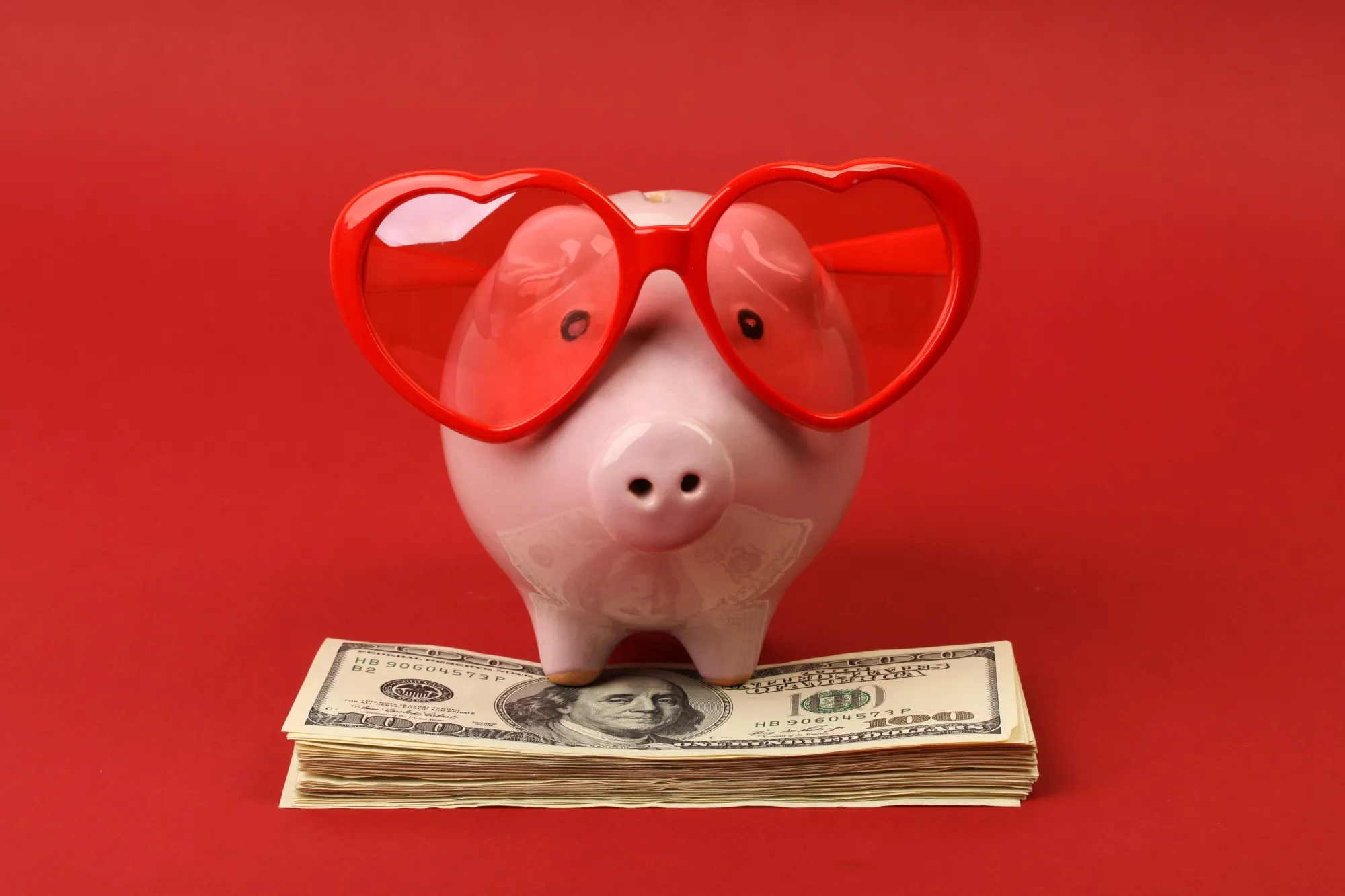 This Valentine’s Day, Don’t Go for Broke - Bloomberg