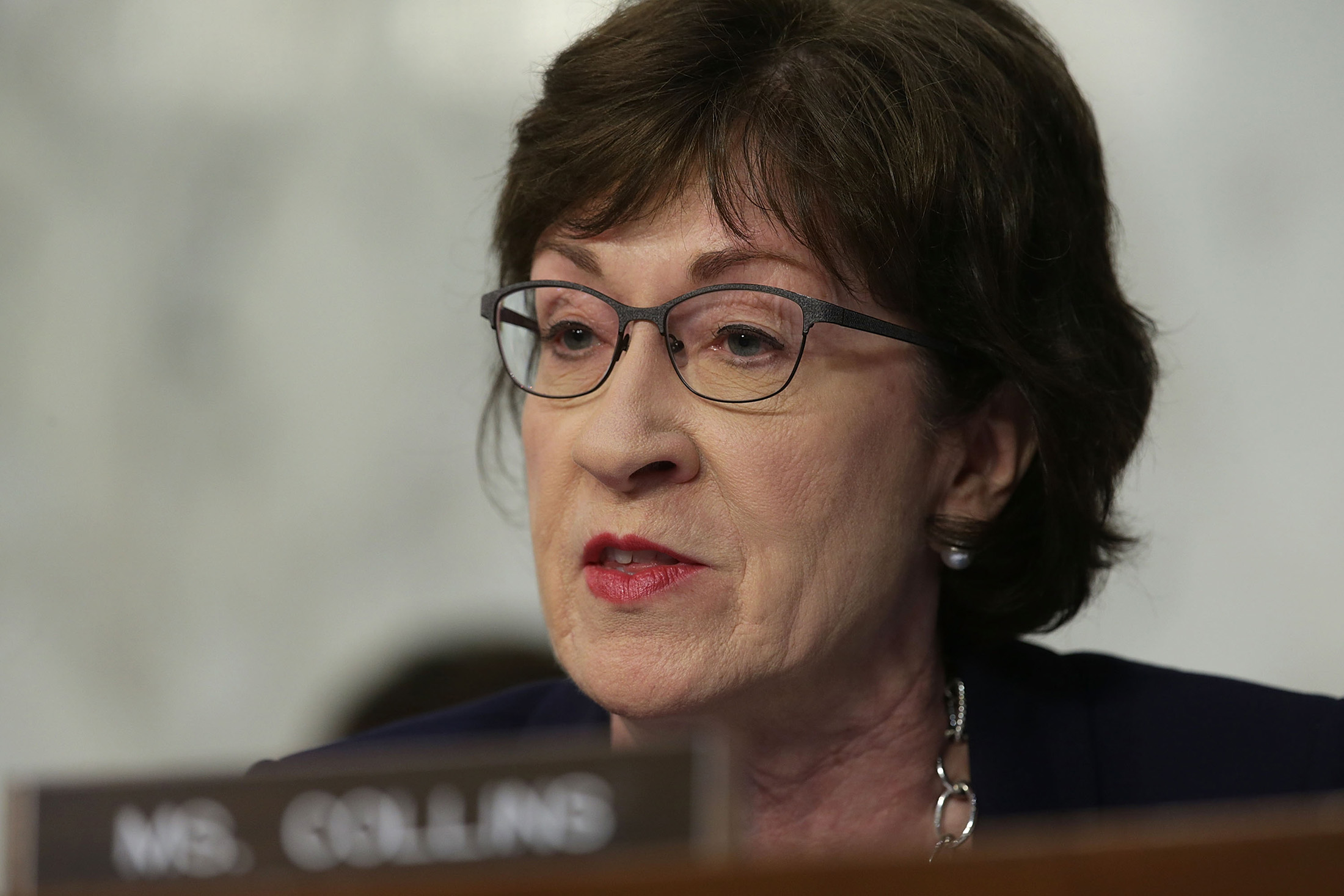 Moderate Republican Susan Collins Decides Against Leaving U.S. Senate ...
