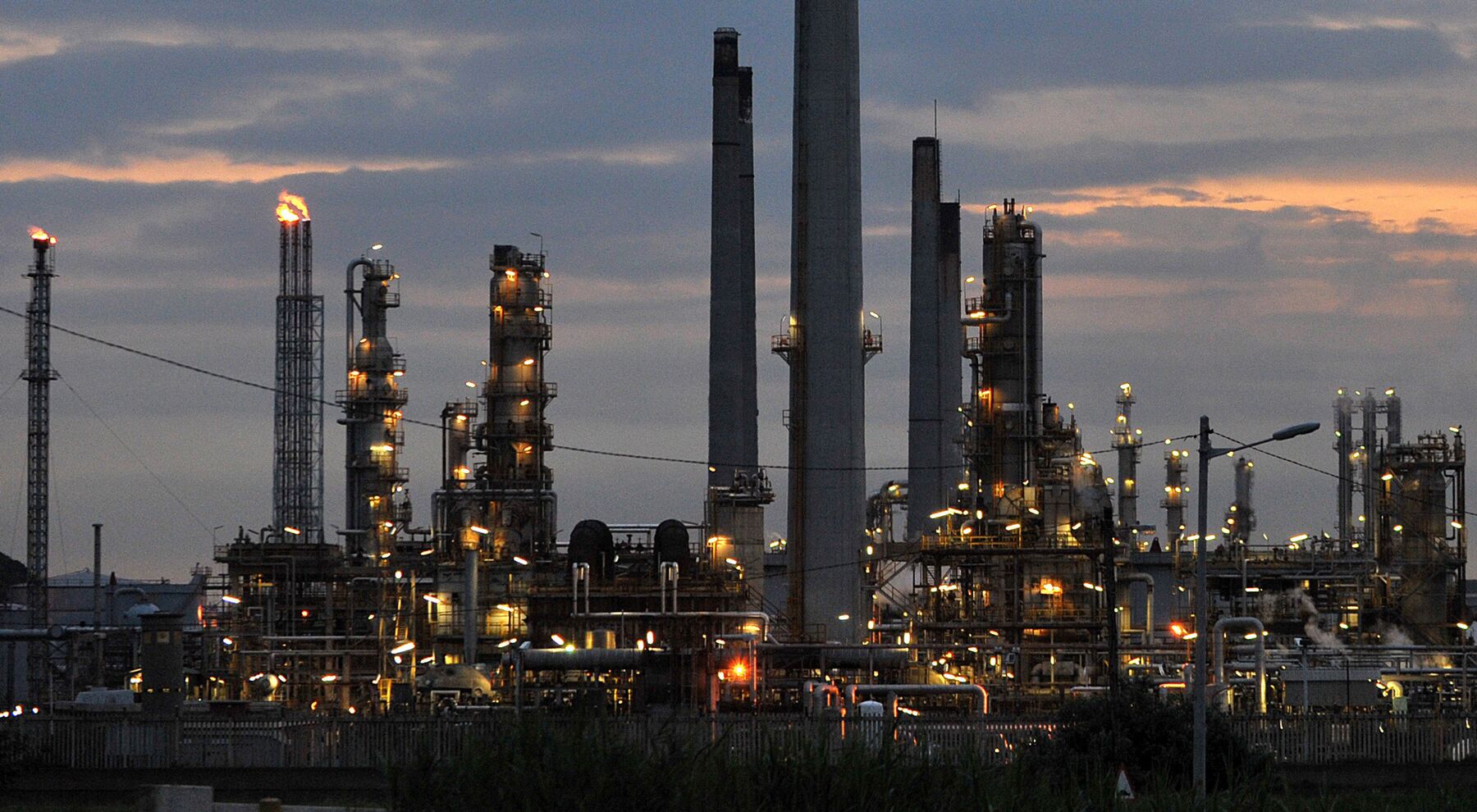 South African Shell-BP Refinery Purchase Raises Clean-Up Concern ...