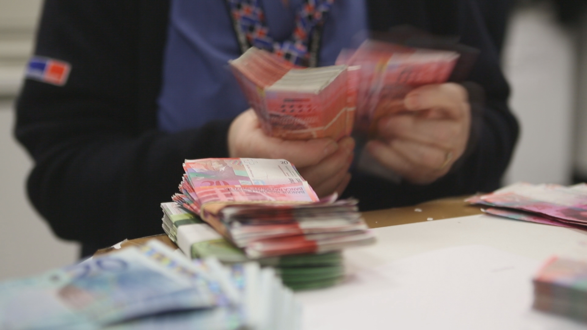 Watch Capital Controls for Greece Explained (Video) - Bloomberg