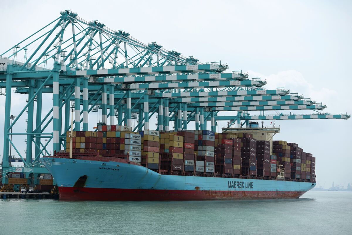 MMC Port Is Said to Postpone Malaysia’s Biggest IPO Since 2012 - Bloomberg