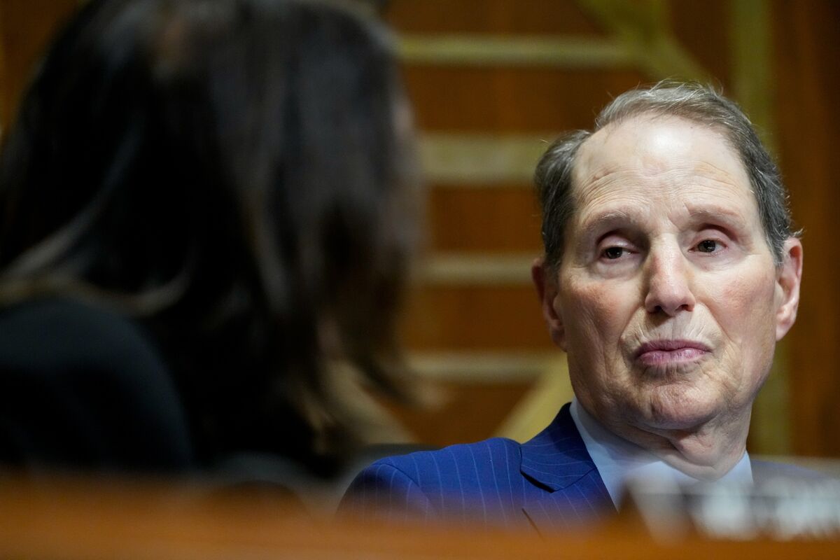 Senator Wyden Moves to Delay Cyber Nominee Over Telecom Breaches ...