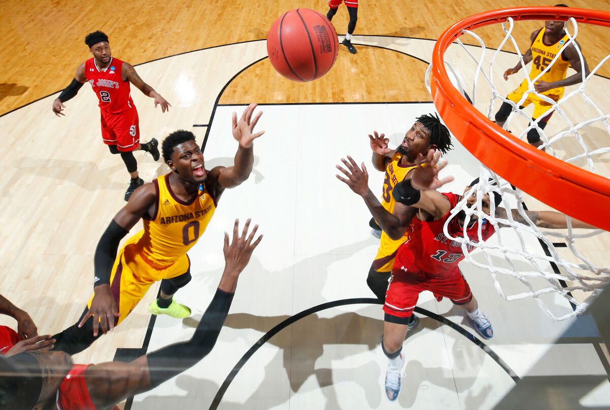 March Madness Tips Off With College Sports Under the Microscope - Bloomberg