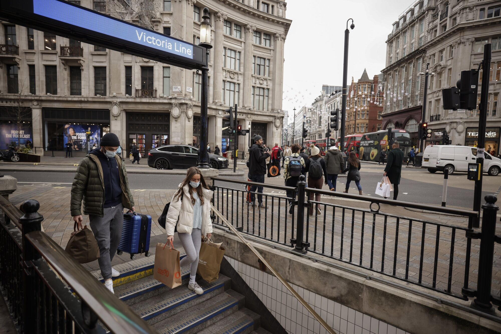 U.K. Inflation Concerns Hit the Highest on Record for Businesses ...