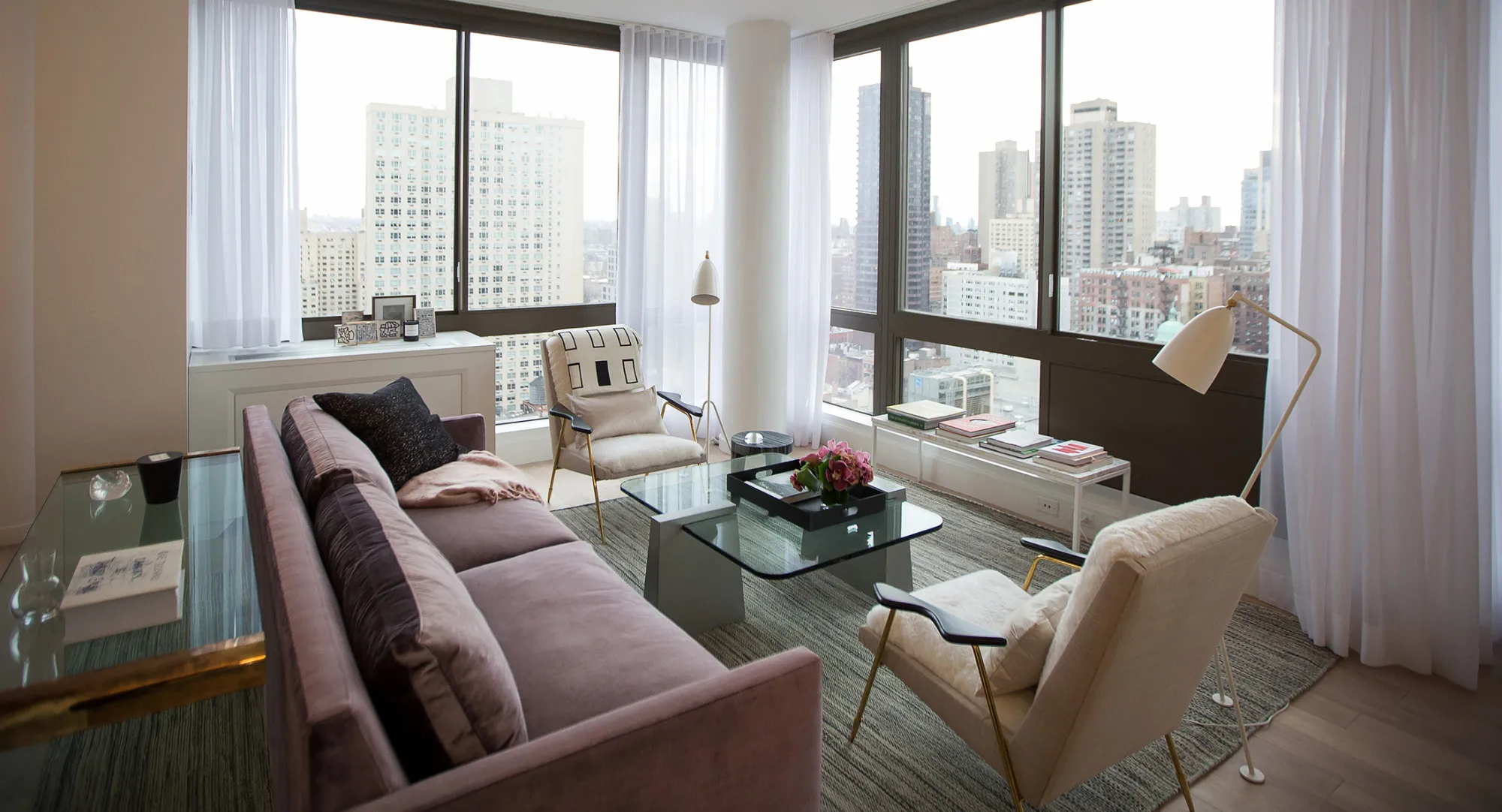 Rent Hikes Are Finally Slowing—Mostly for the Rich - Bloomberg