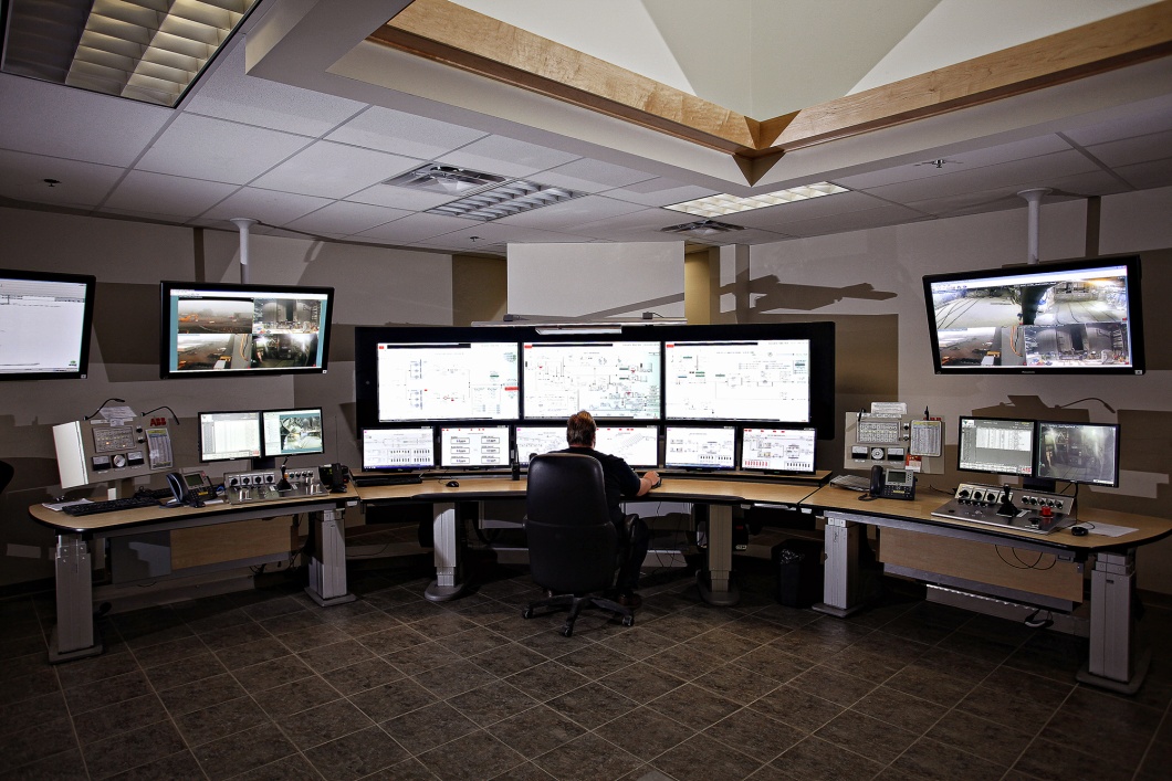 Vale Says All Are Rescued After Being Trapped in Canadian Mine - Bloomberg