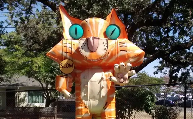 Sebastopol, California, Has a 12-Foot Tall Orange Tabby Cat Directing ...