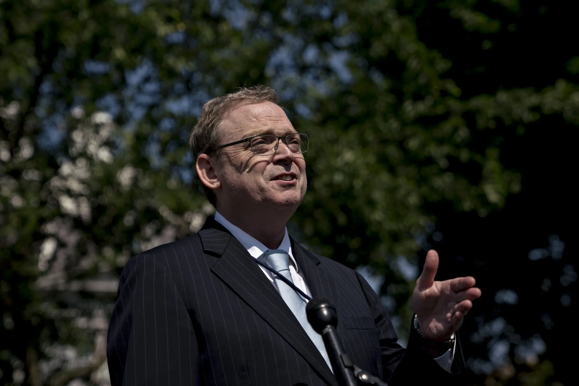 Trump Bringing Back Former Top Economist Hassett as Adviser - Bloomberg