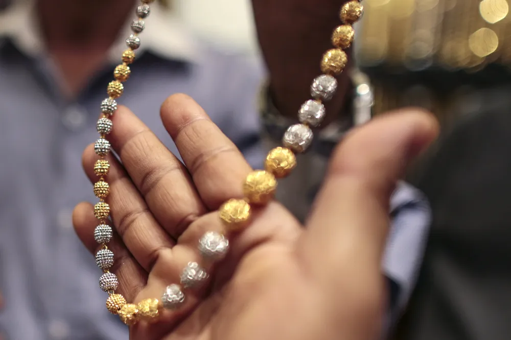 Record Gold Prices in India Slow Buying in Second-Biggest Market ...