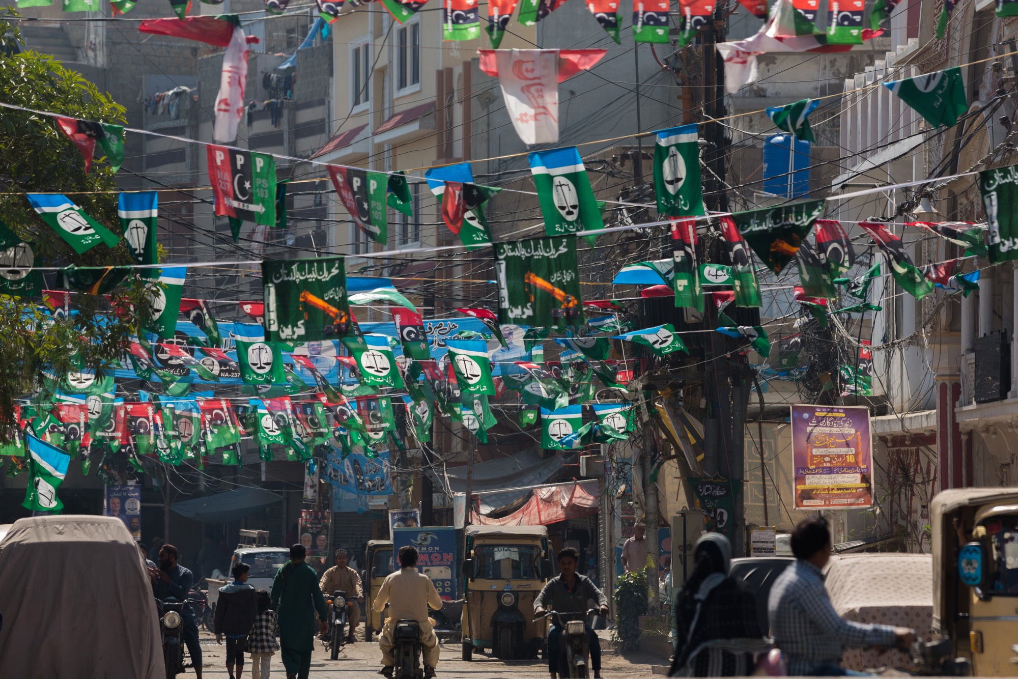 Pressure on Pakistan Markets Set to Stay as PM Candidate Awaited ...