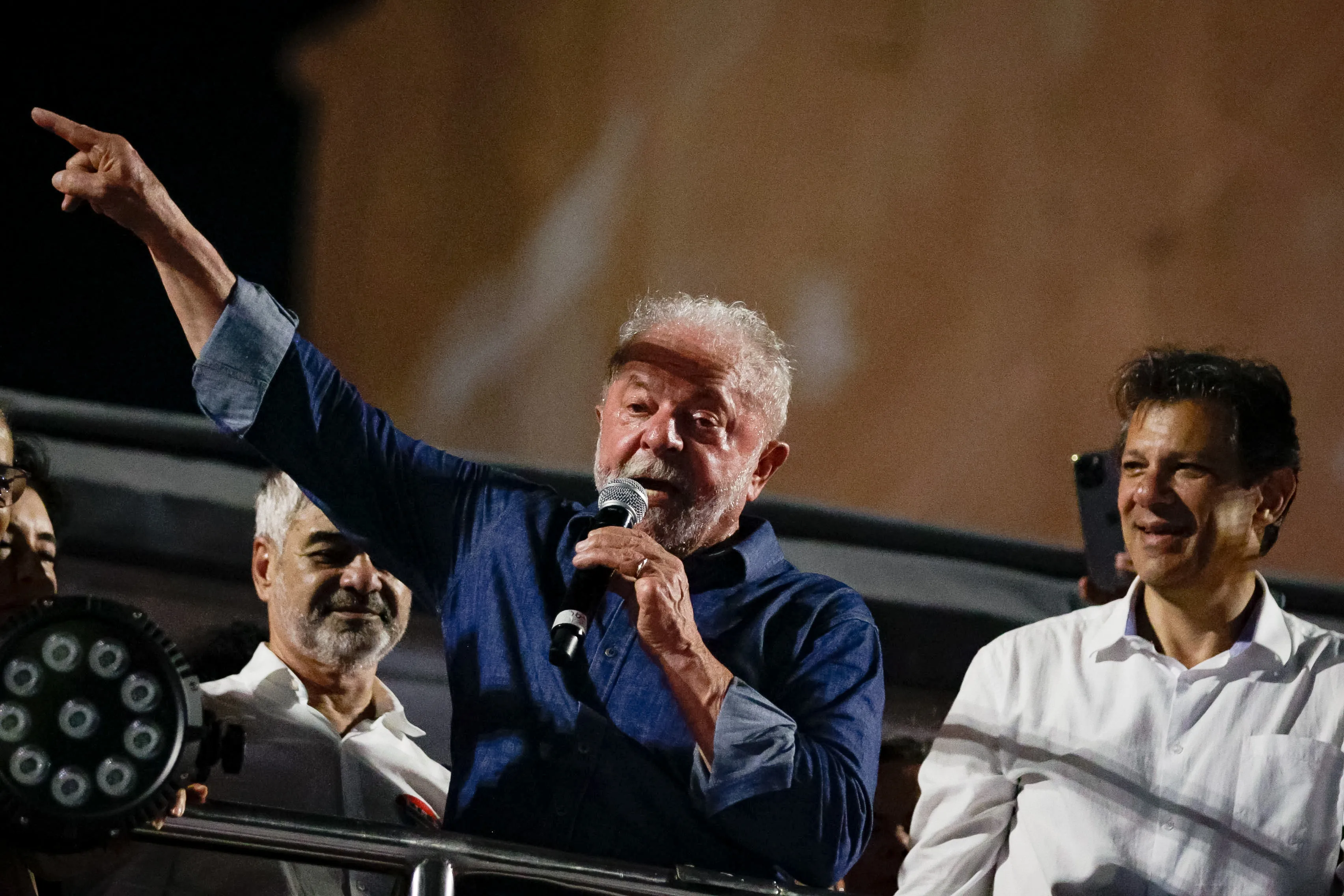 Brazil President Lula Backs Finance Chief’s Fiscal Plan to Stabilize ...