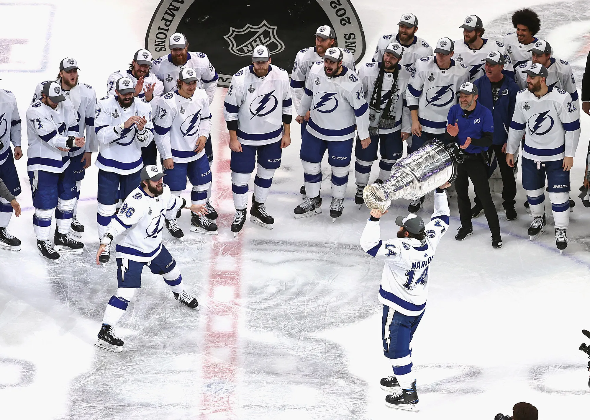 NHL’s Dallas Stars Plan to Leave City for Suburban Development - Bloomberg