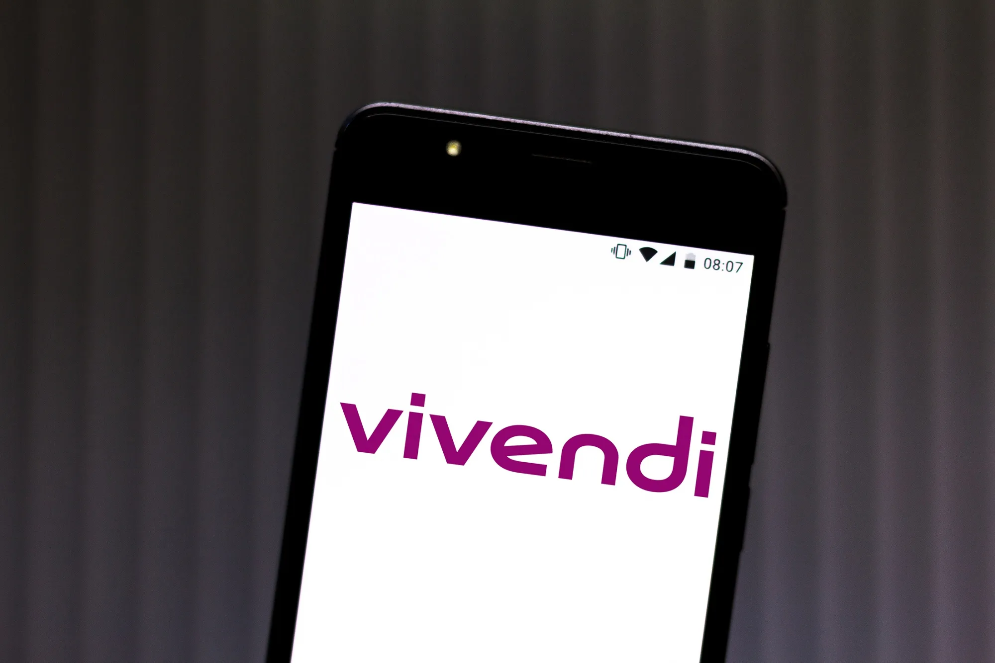 Italy Court Gives Vivendi a Window to Challenge Mediaset Merger - Bloomberg