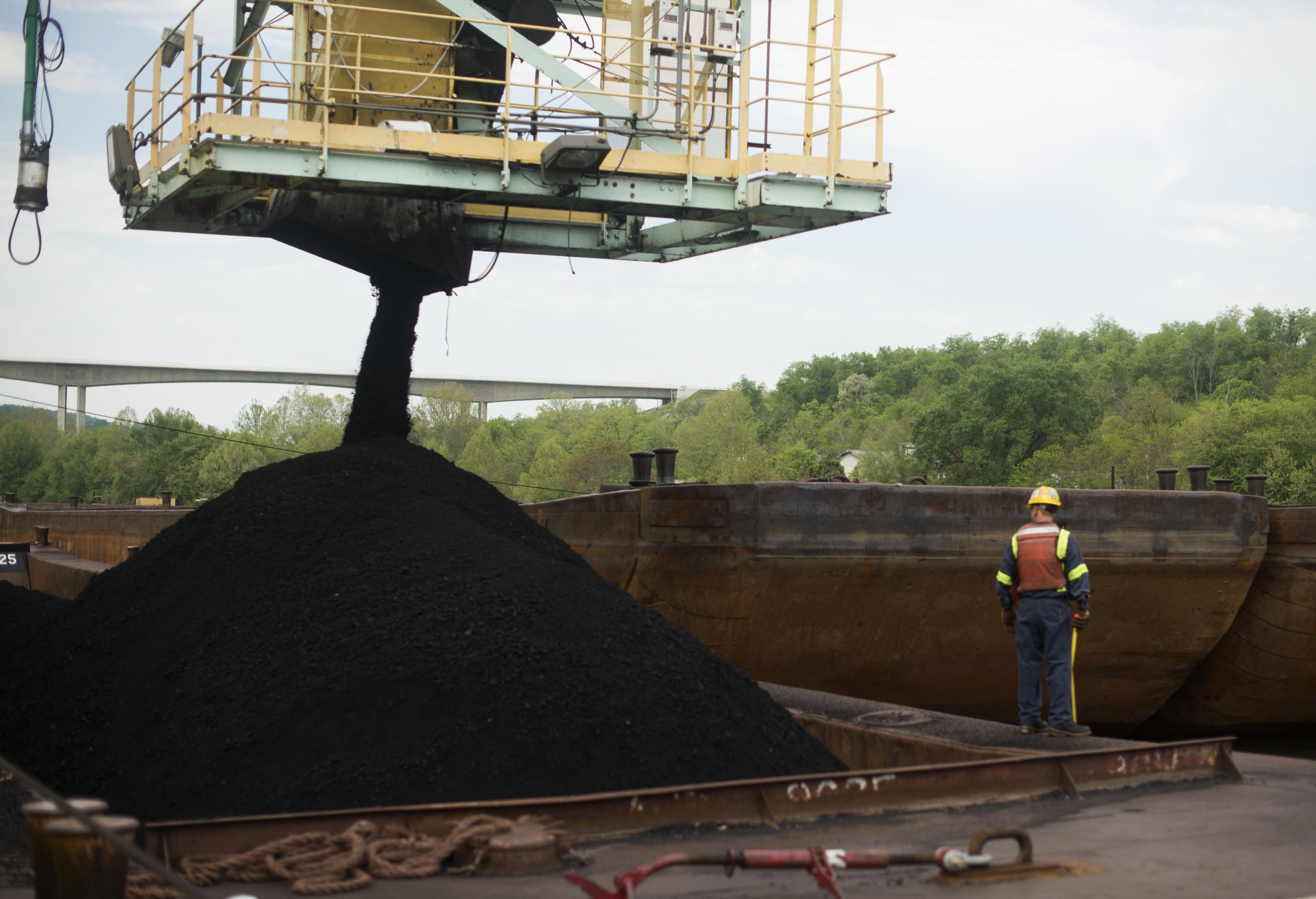 The EPA Doesn't Kill Coal Jobs. Better Mining Does - Bloomberg