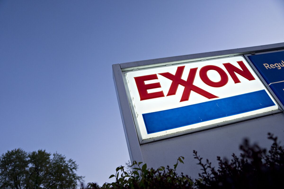 Exxon Mobil (NYSE:XOM) Stock Price Hits New Record High - Bloomberg