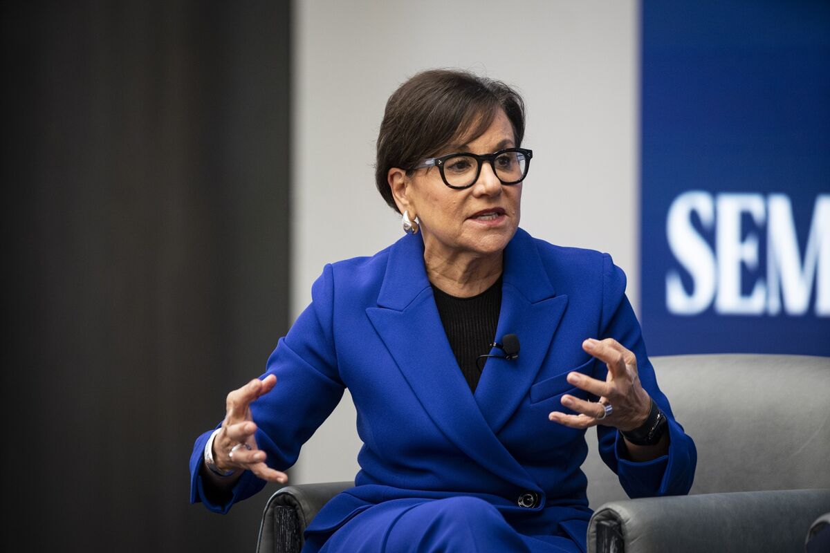 Penny Pritzker Wants Ukraine’s Recovery to Last Beyond 2024 - Bloomberg