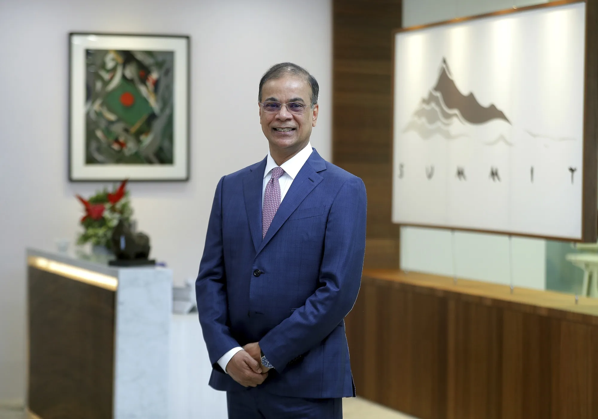 Bangladeshi Tycoon Khan Says Investor Confidence Must Be Revived ...