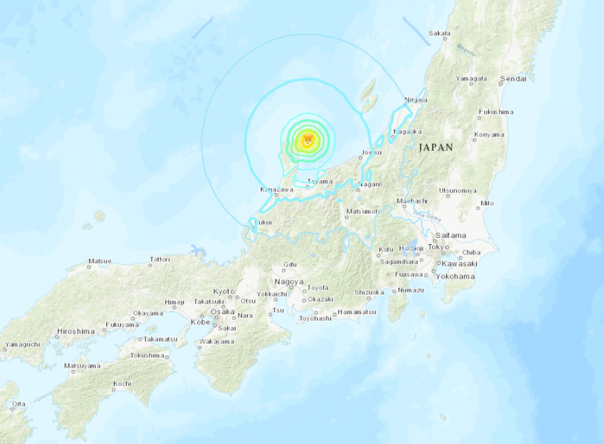 Magnitude 5.9 Earthquake Hits Japan's Ishikawa Region - Bloomberg