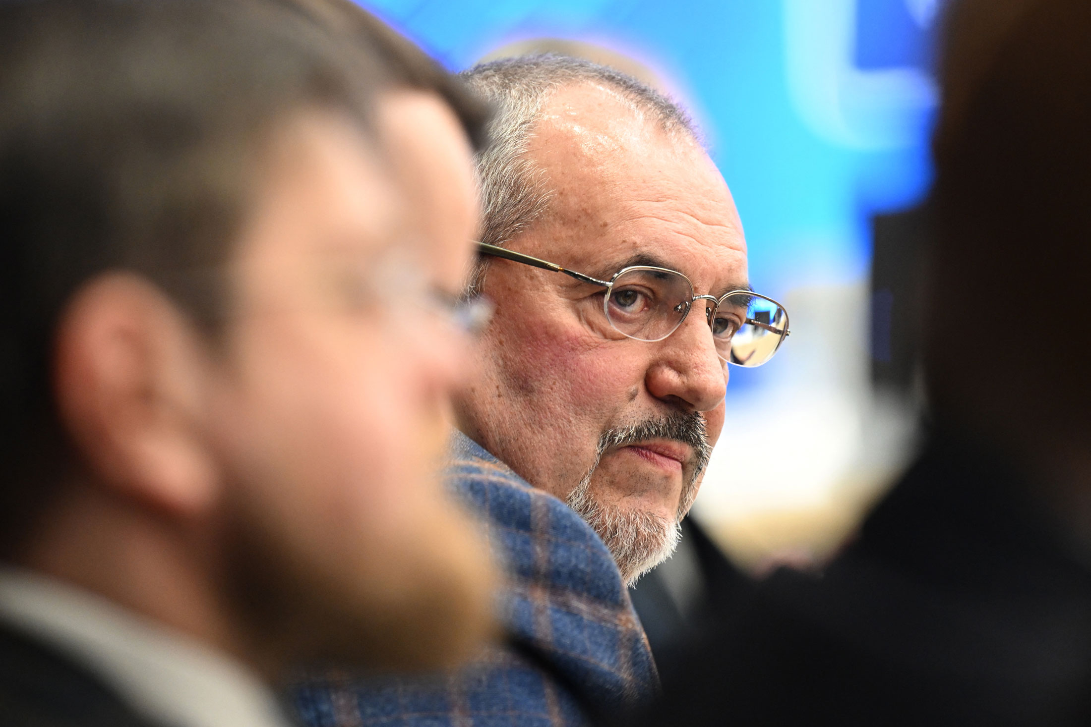 Russia Bars Anti-War Critic From Challenging Putin at Election - Bloomberg